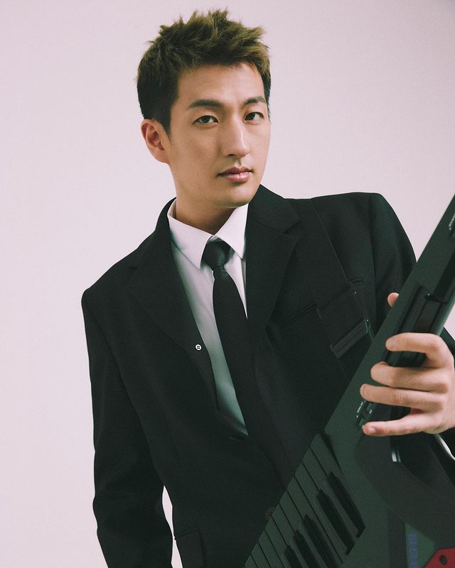 Thông tin tiểu sử hồ sơ thành viên D82 & Sự nghiệp